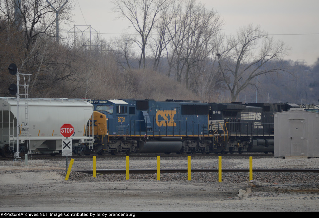 CSX 8731 at santa fe jct